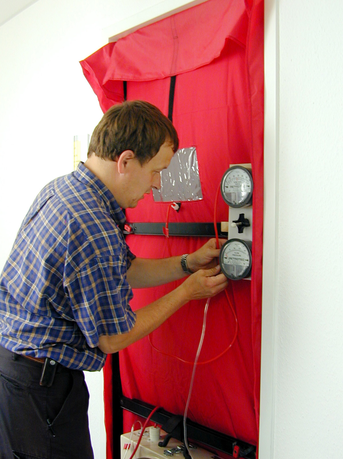 Fachverband Luftdichtheit im Bauwesen e. V. – FLiB